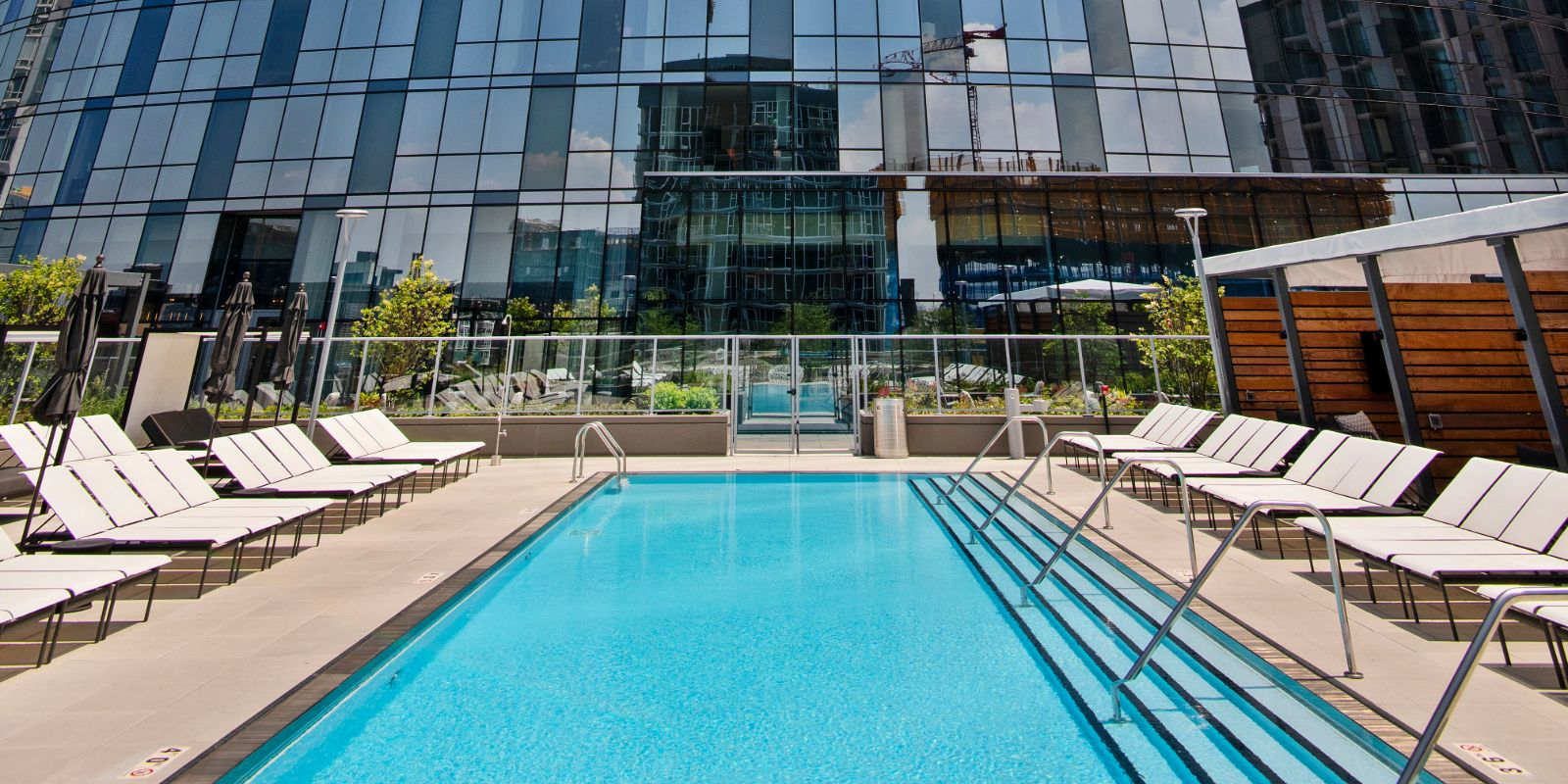 Photo Gallery | Luxury West Loop Apartments | 727 West Madison ...
