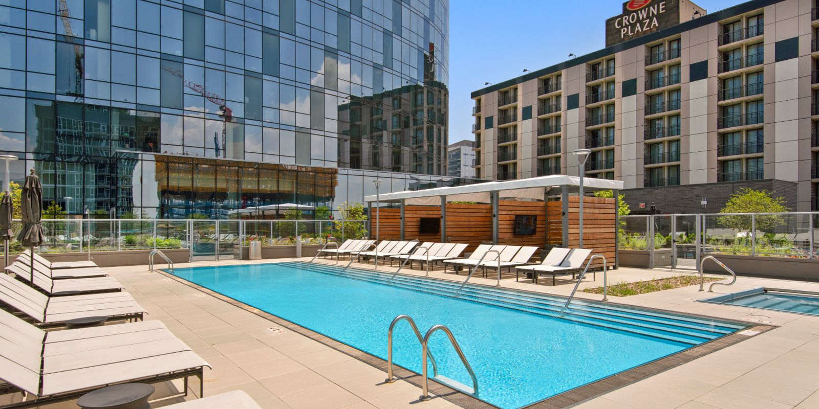 Photo Gallery | Luxury West Loop Apartments | 727 West Madison ...