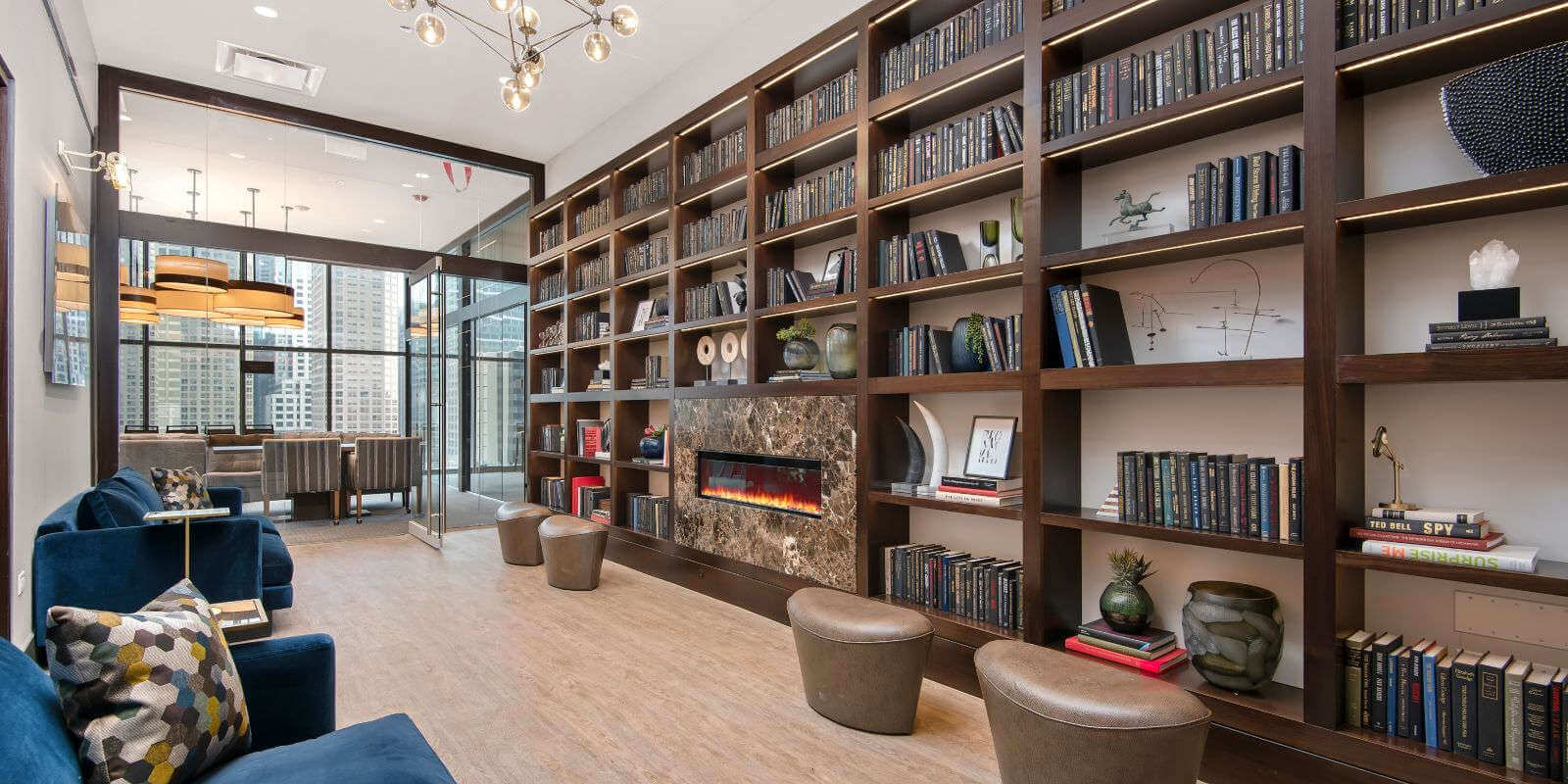Photo Gallery | Luxury West Loop Apartments | 727 West Madison ...